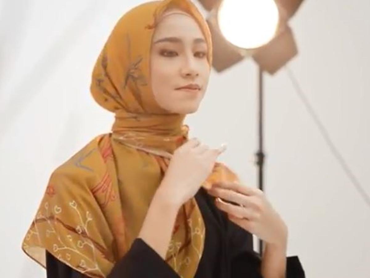 Tutorial Hijab Simple Segi Empat