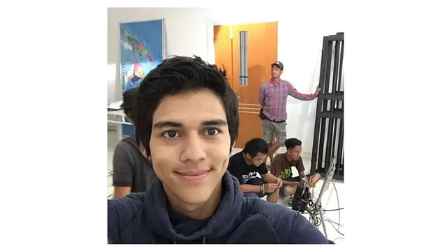 7 Potret Transformasi Maxime Bouttier dari Kecil Hingga Kini, Bikin ...