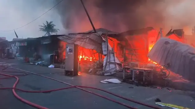 Cerita Damkar Depok, Cari Air di Tengah Kobaran Api yang Membesar