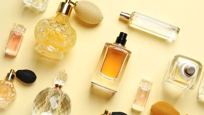 9 Rekomendasi Parfum Merek Lokal yang Wanginya Tahan Lama dengan Harga 20ribuan - Beauty Fimela.com