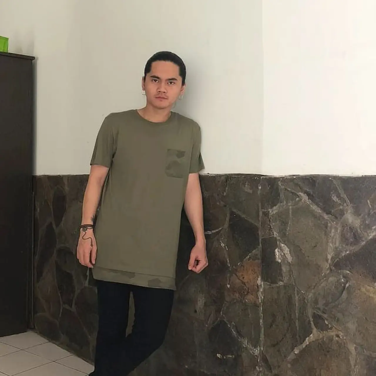 7 Pesona Axl Ramanda, Satu-satunya Peserta Rocker di Indonesian Idol ...