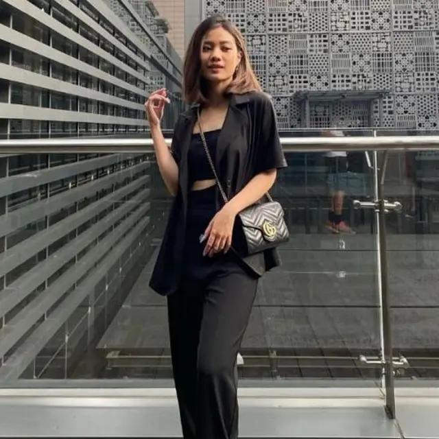 Tiktokers Karen Kurniawan Punya Beragam Gaya Outfit Keren - Lifestyle ...