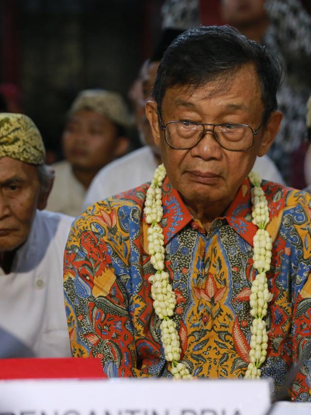 Ajip Rosidi Idap Kanker dan Pendarahan Otak Sebelum Meninggal Dunia ...