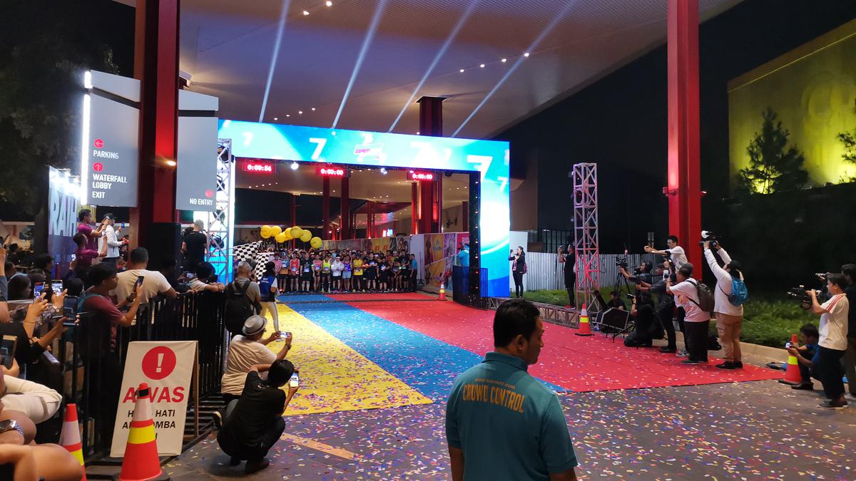 Pelari dari 20 Negara Ramaikan Indonesia Night Run 2019