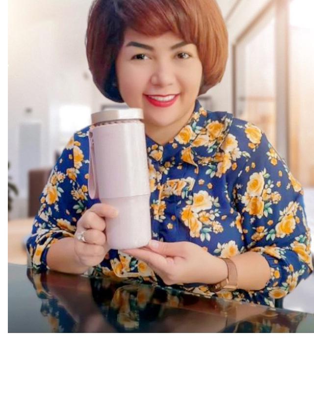 Jarang Tersorot, Ini 7 Potret Terbaru Joy Tobing yang Tetap Menawan ...