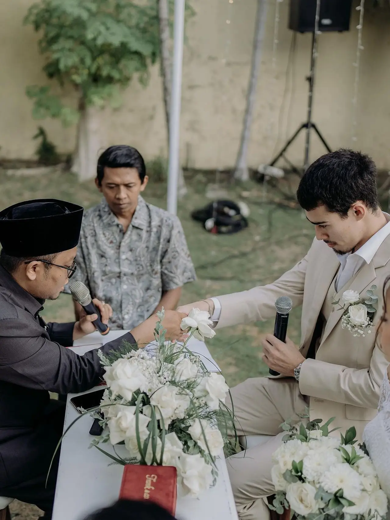 Jennifer Coppen Resmi Menikah dengan Dalli Wasink Usai Melahirkan ...