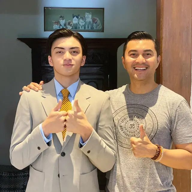 7 Potret Arka Asmara, Putra Anjasmara yang Jadi Atlet Hoki Es dan ...