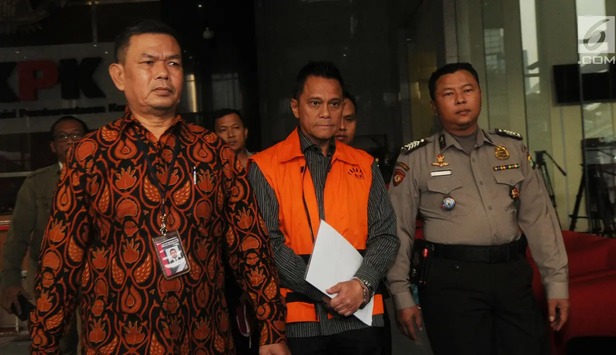 FOTO: Penyuap Mantan Dirut Garuda Soetikno Soedarjo Resmi Ditahan KPK ...