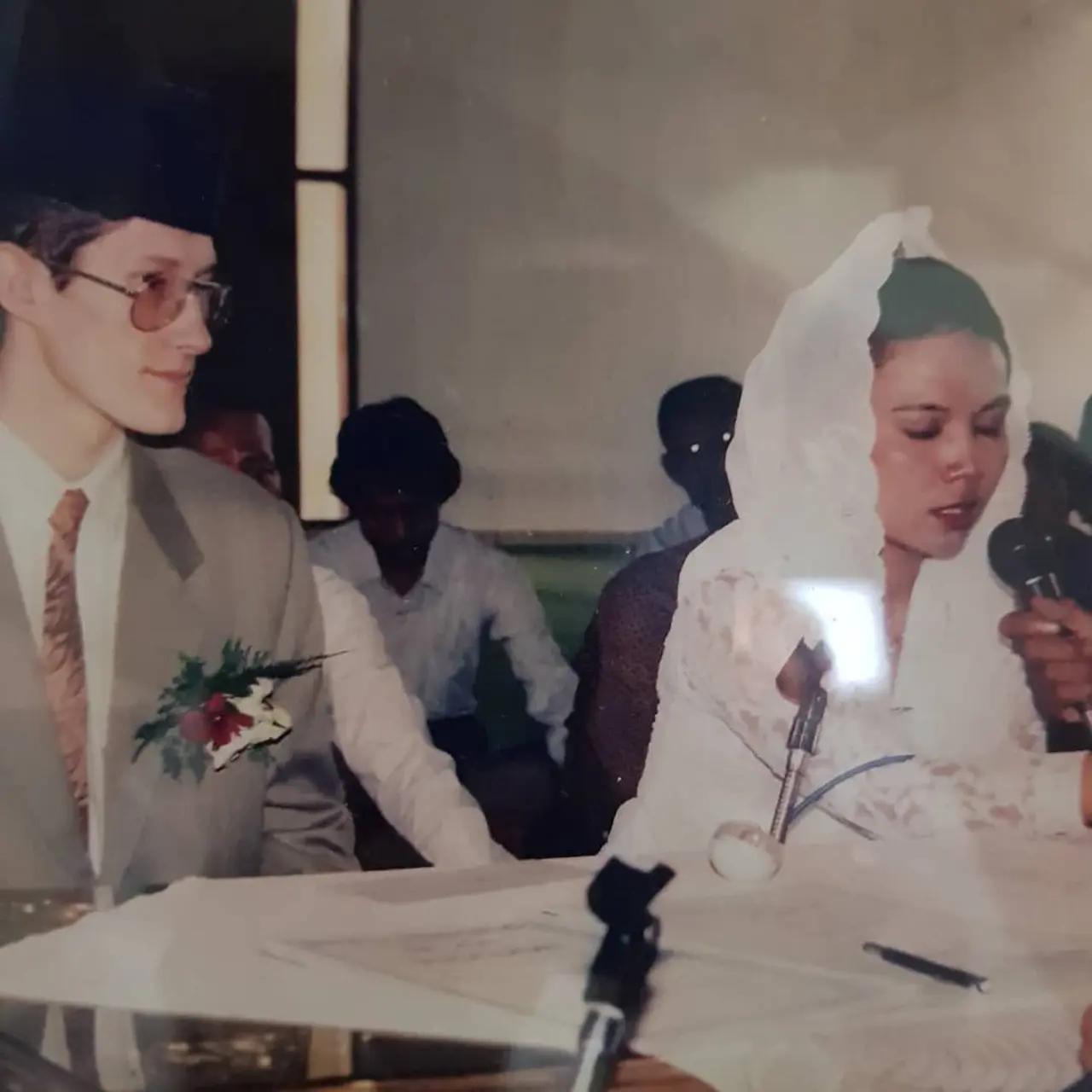 6 Potret Kebersamaan Siti Purwanti Ibu Maxime Bouttier dan Suami ...