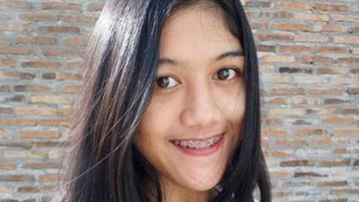 Potret Jadul Erina Gudono Tanpa Riasan Ini Curi Perhatian