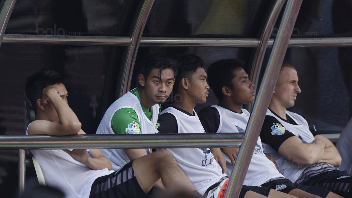 Manajemen Persegres Bungkam soal Tunggakan Gaji Pemain - Indonesia Bola.com