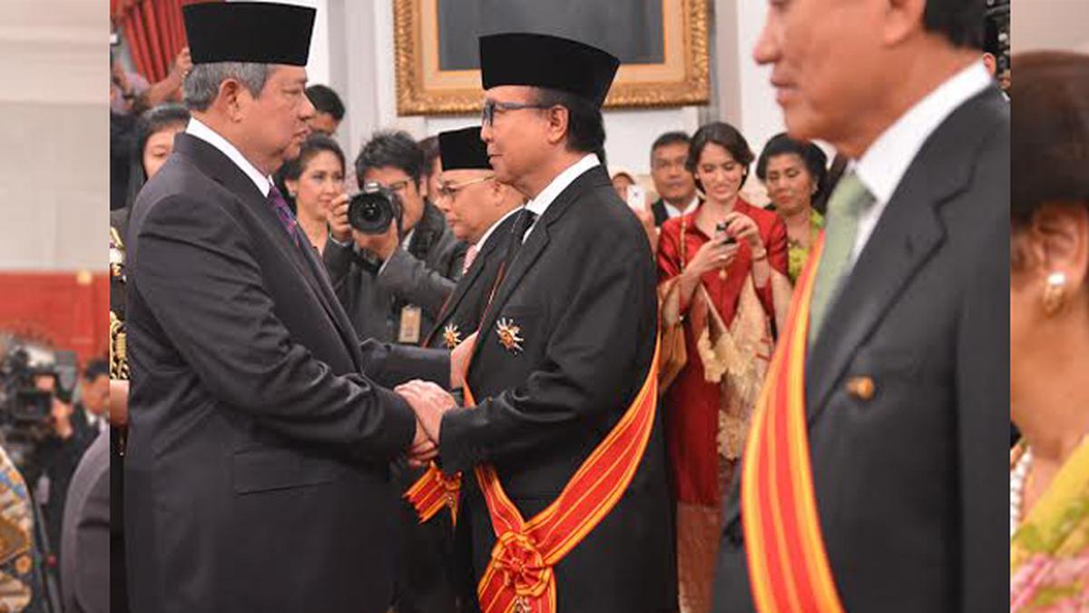 SBY Beri Penghargaan Bintang Mahaputera kepada Menteri Kelautan