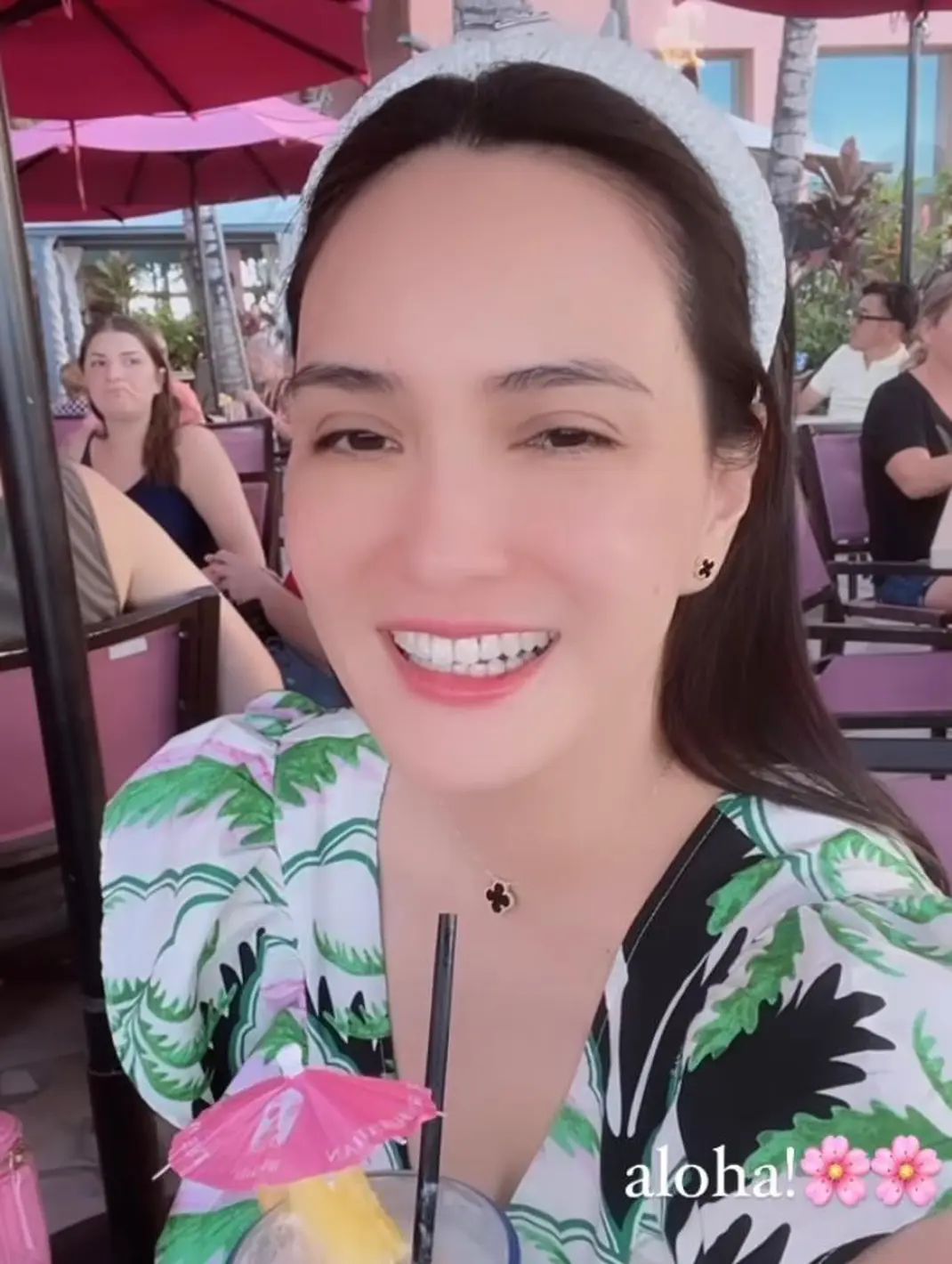 6 Potret Manis Shandy Aulia dengan Tropical Dress saat Liburan di ...